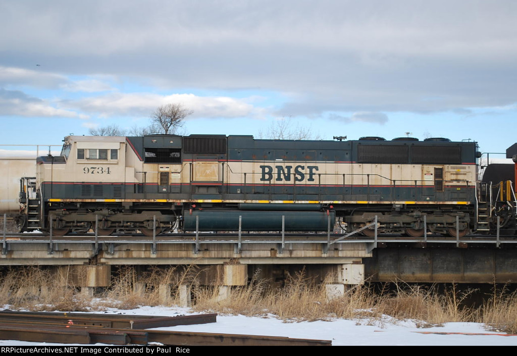 BNSF 9734